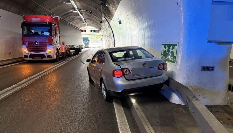 Unfall auf A4 bei Schaffhausen: Tunnel zeitweise gesperrt